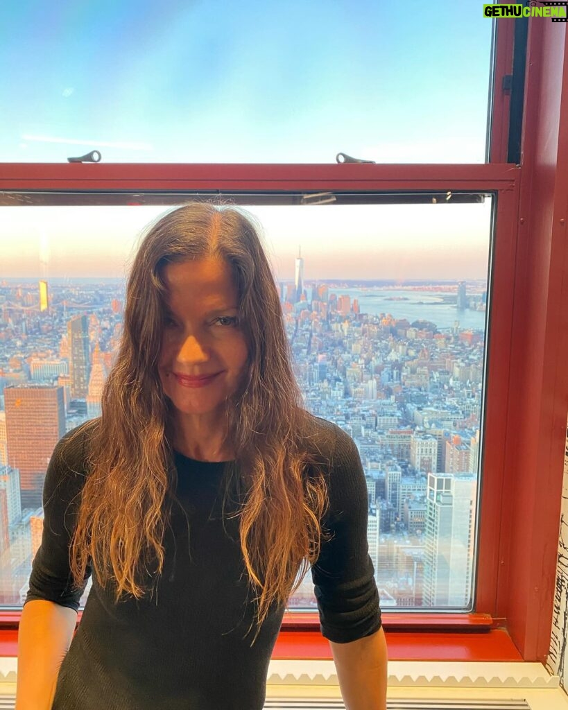Actress Jill Hennessy HD Instagram Photos and Wallpapers March 2024 ...