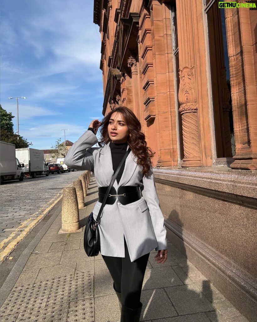 Actress Jiya Shankar HD Instagram Photos and Wallpapers July 2024 ...