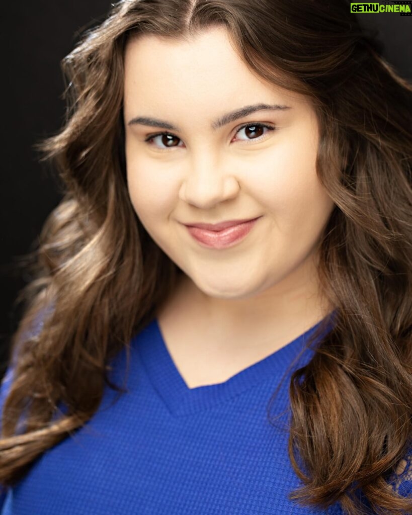 Actress Johanna Colón HD Instagram Photos and Wallpapers December 2023 ...