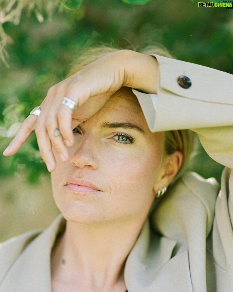 Actress Josephine Park HD Instagram Photos and Wallpapers November 2022 ...