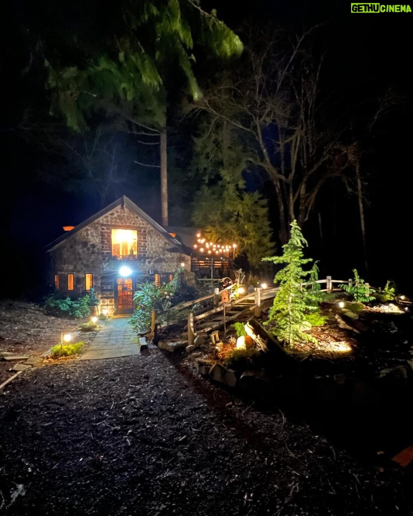 Actress Kaley Ann Voorhees HD Instagram Photos and Wallpapers March ...