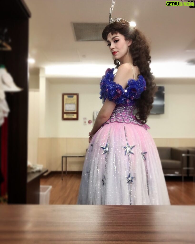 Actress Kaley Ann Voorhees HD Instagram Photos and Wallpapers December ...