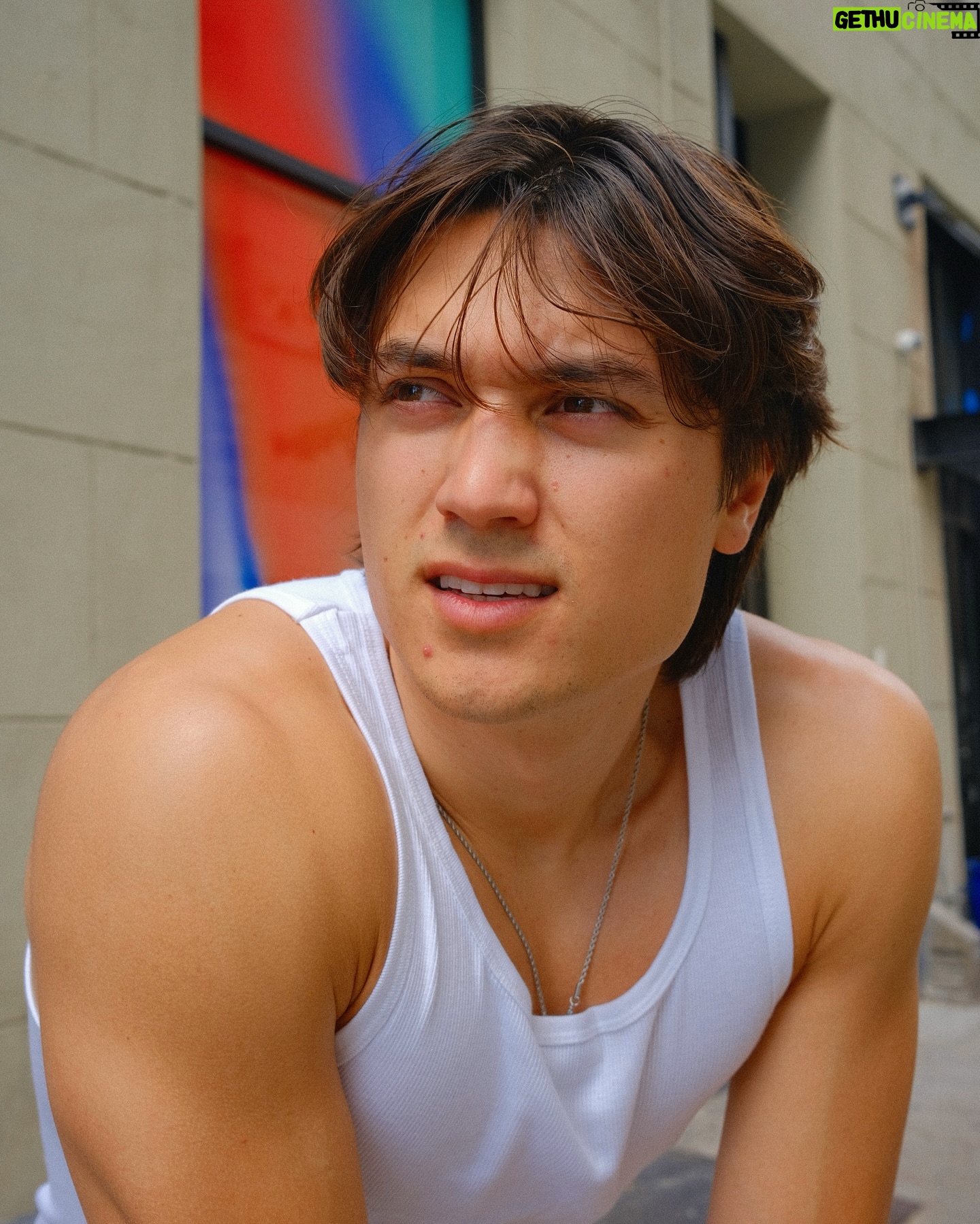 Kelly Wakasa Wiki, Biography, Age, Gallery, Spouse and more