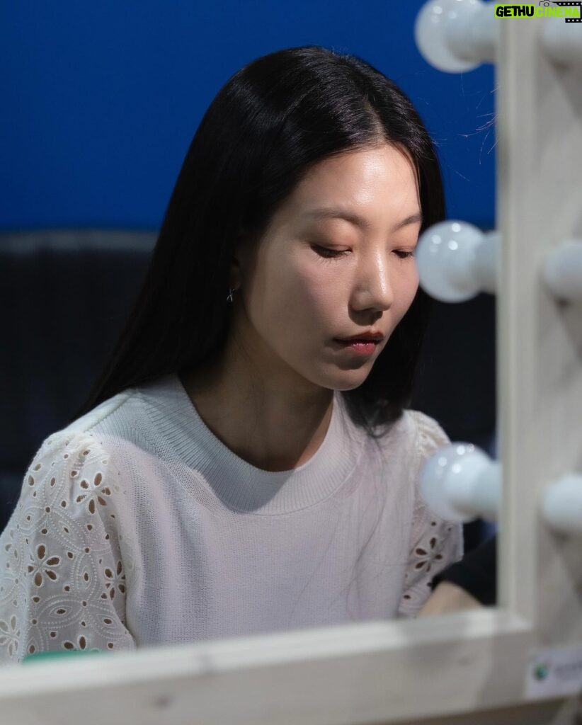 Actress Kim Shin-rock HD Instagram Photos and Wallpapers June 2024 ...