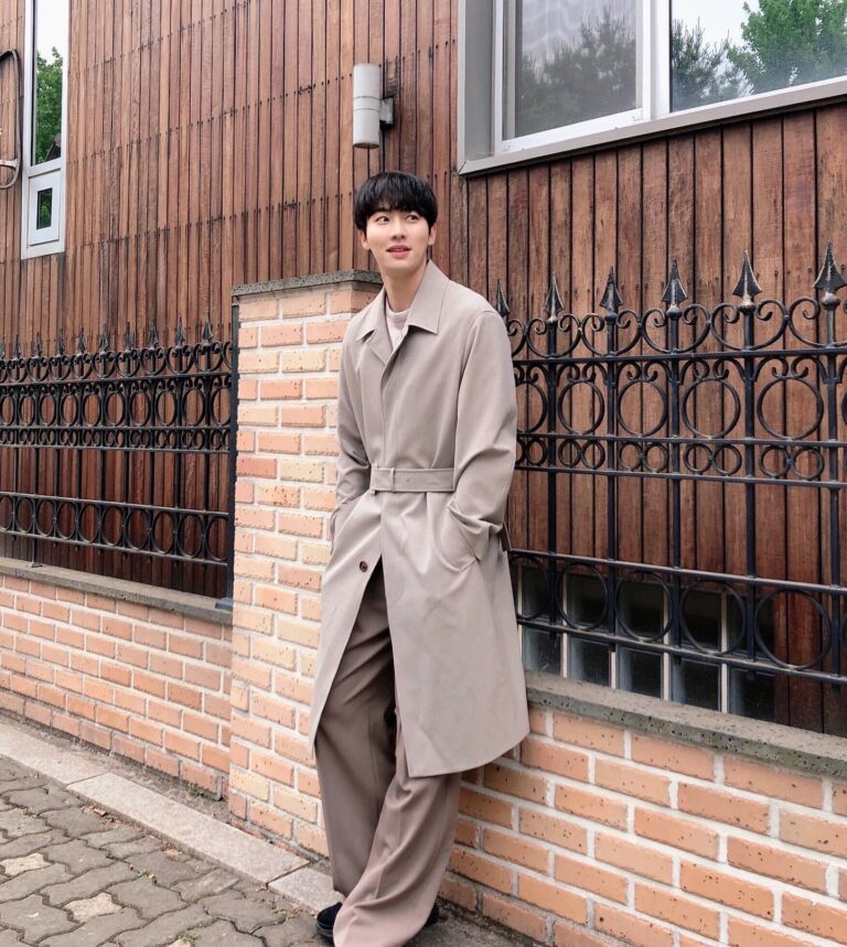 10 Kwon Hwa-woon Instagram Photos That Got the Most Love