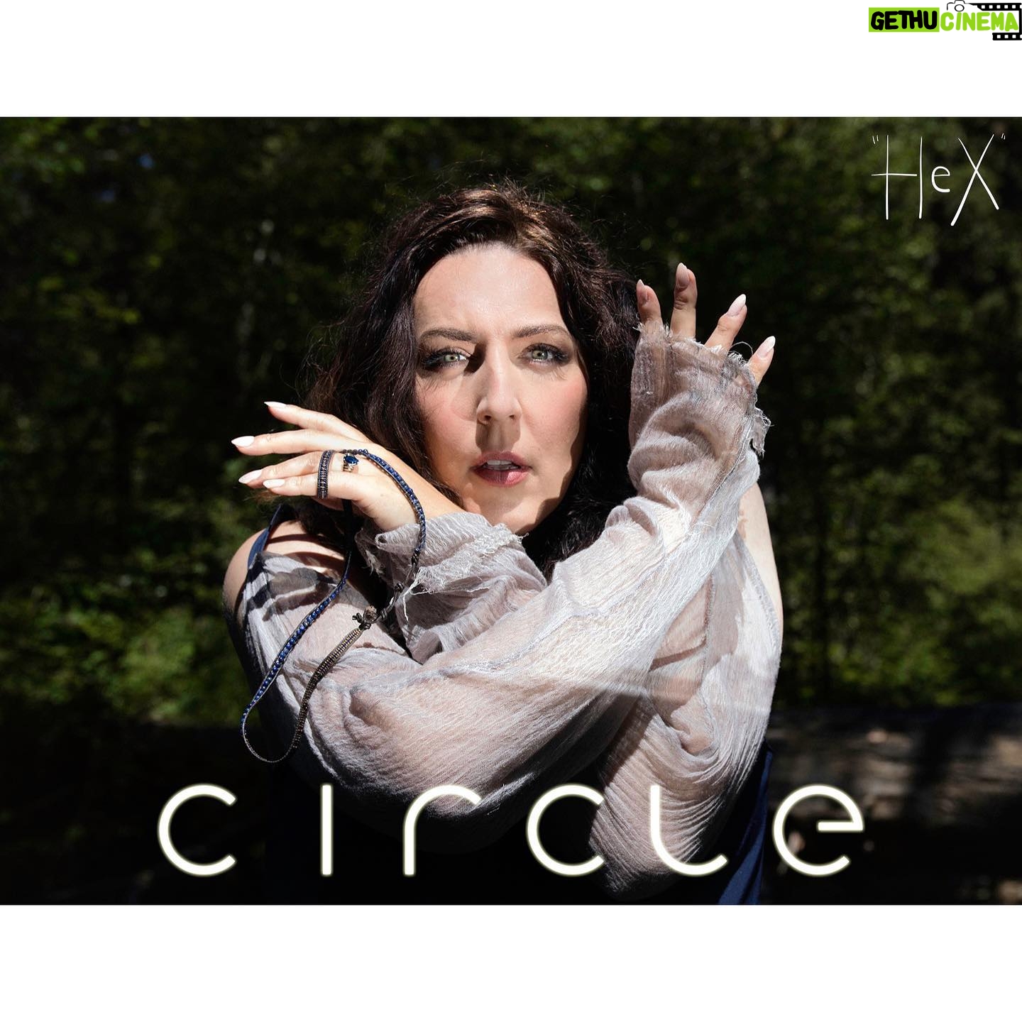 Laura Mennell | Gethu Cinema