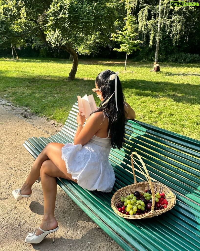 Actress Léana Zaoui HD Instagram Photos and Wallpapers July 2024 ...