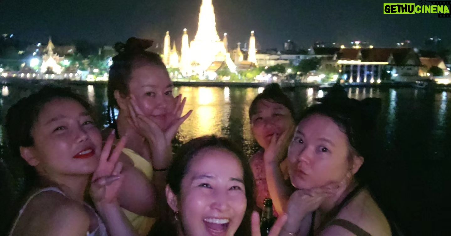 Actress Lee Chae-dam HD Instagram Photos and Wallpapers March 2024 ...