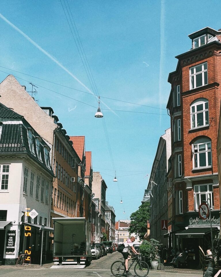 The Most Popular Instagram Photos of Liv Hansen: Top 10