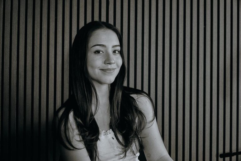 10 Iconic Instagram Photos of Luis de la Rosa