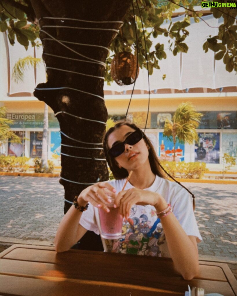 Actress Lumi Pollack HD Instagram Photos and Wallpapers April 2022 ...
