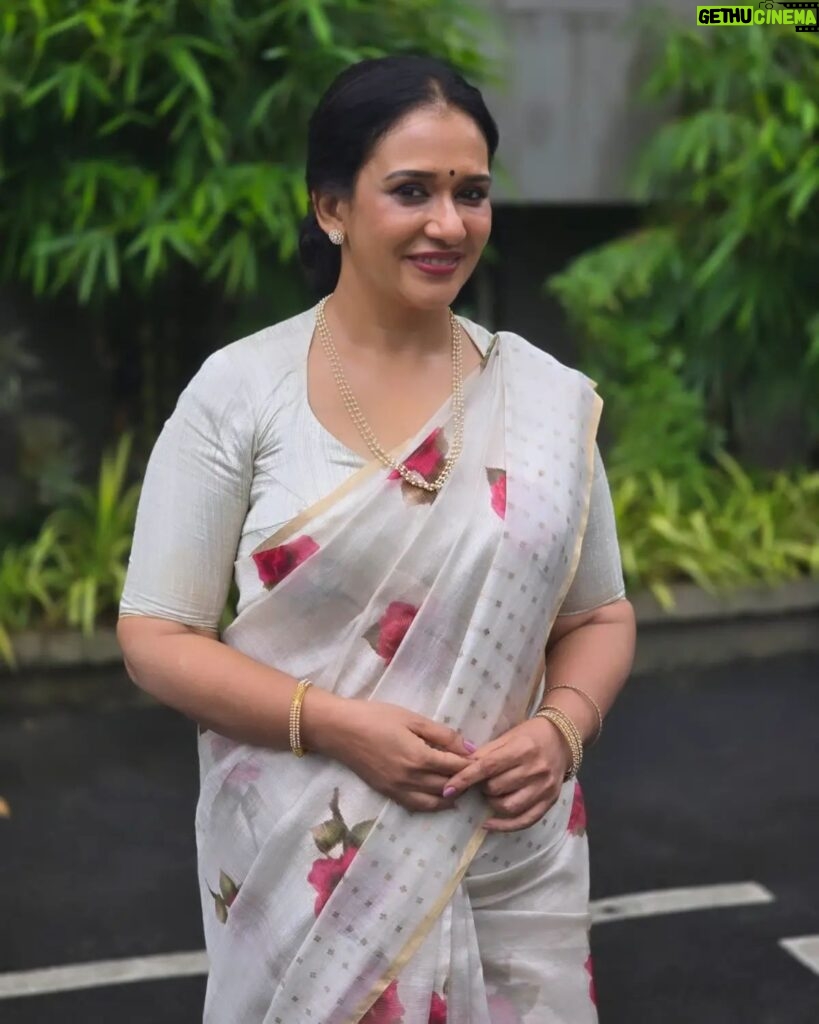 Actress Maala Parvathi HD Instagram Photos and Wallpapers July 2024 ...
