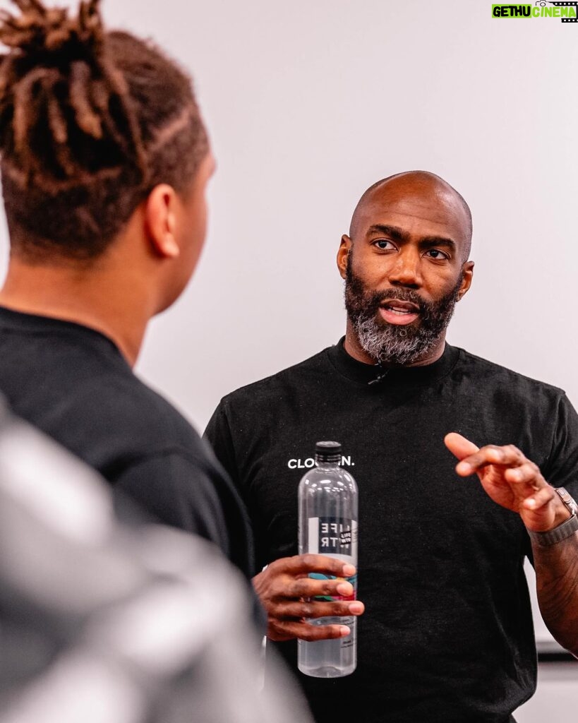 Actor Malcolm Jenkins HD Instagram Photos and Wallpapers April 2024 ...
