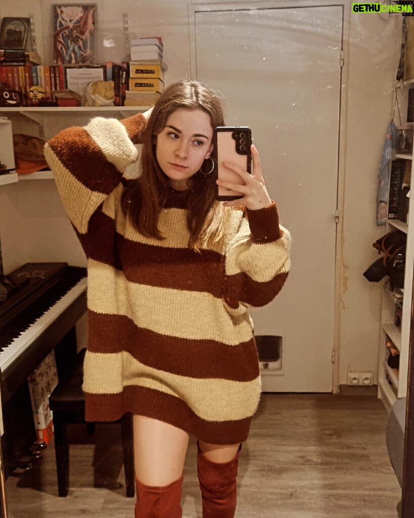 Actress Marie Mallia HD Instagram Photos and Wallpapers December 2021 ...