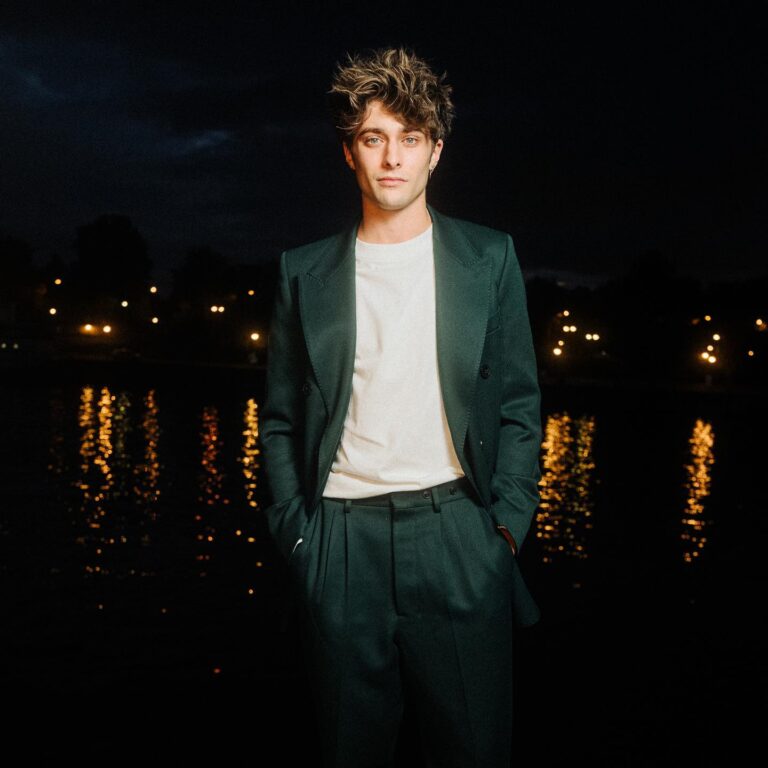 10 Top-Ranked Instagram Photos of Maxence Danet-Fauvel