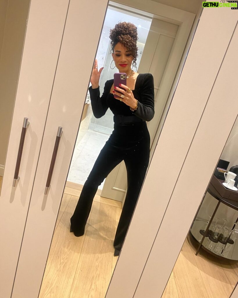 Actress Michelle Ackerley HD Instagram Photos and Wallpapers February ...