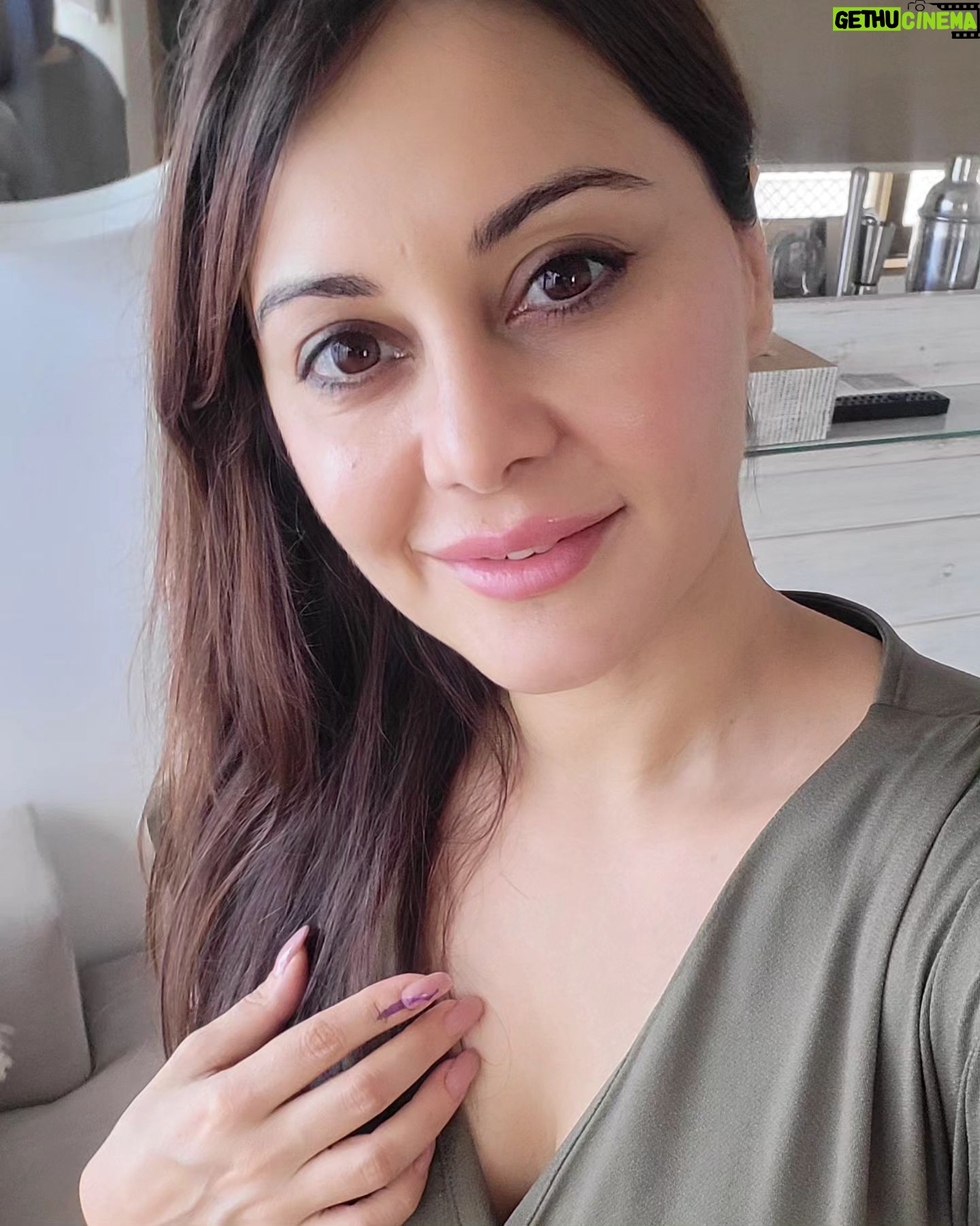 Actress Minissha Lamba HD Instagram Photos and Wallpapers August 2024 ...