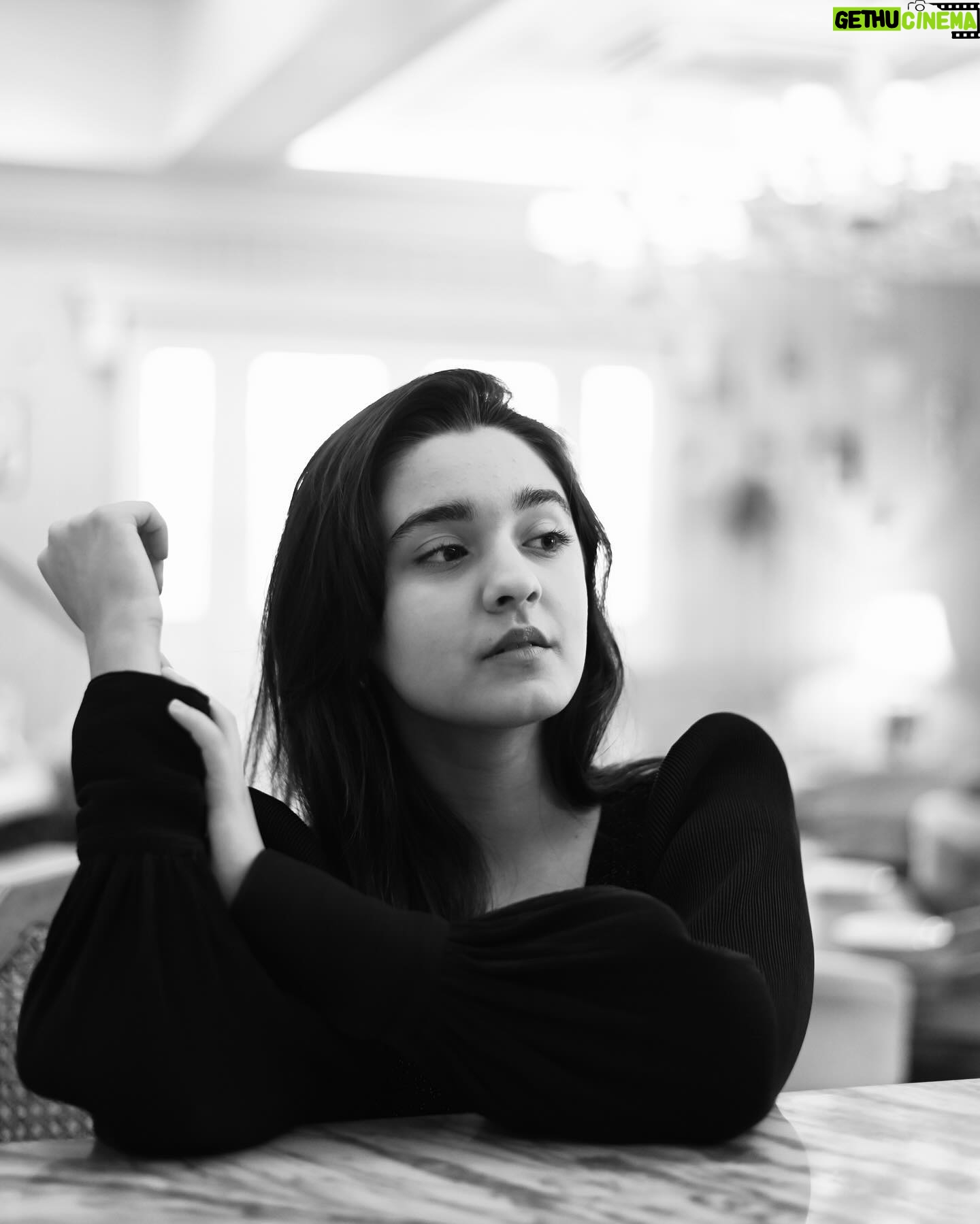 Naisha Khanna | Gethu Cinema