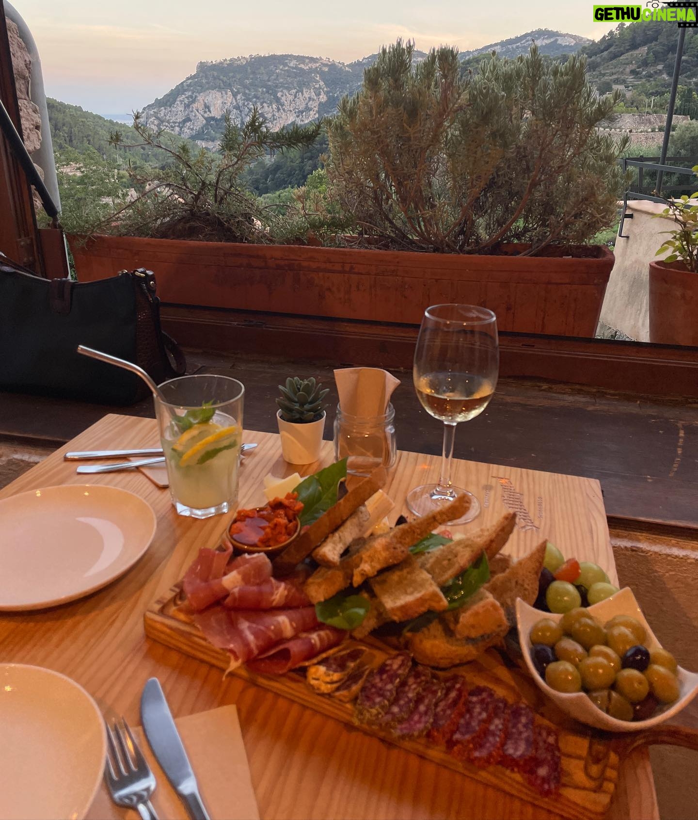 Natasha Calis | Gethu Cinema