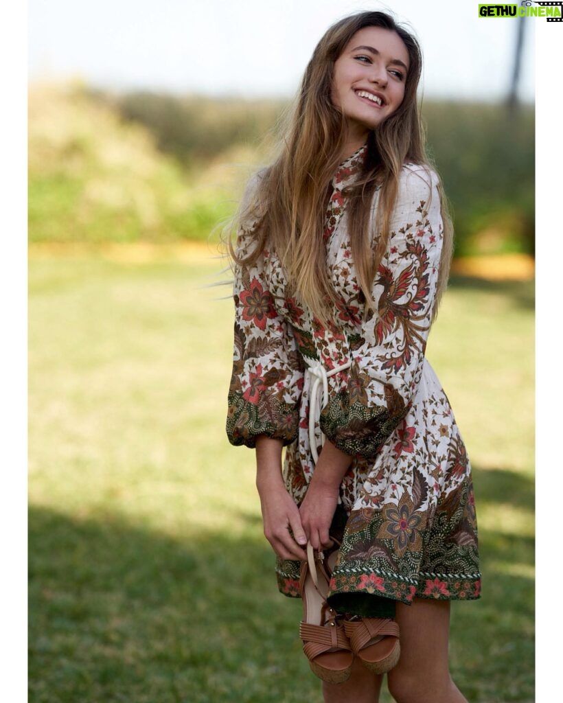 Actress Nicole Elizabeth Berger HD Instagram Photos and Wallpapers May ...