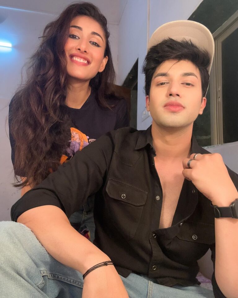 Top 10: Nidhi Bhavsar's Most Iconic Instagram Photos