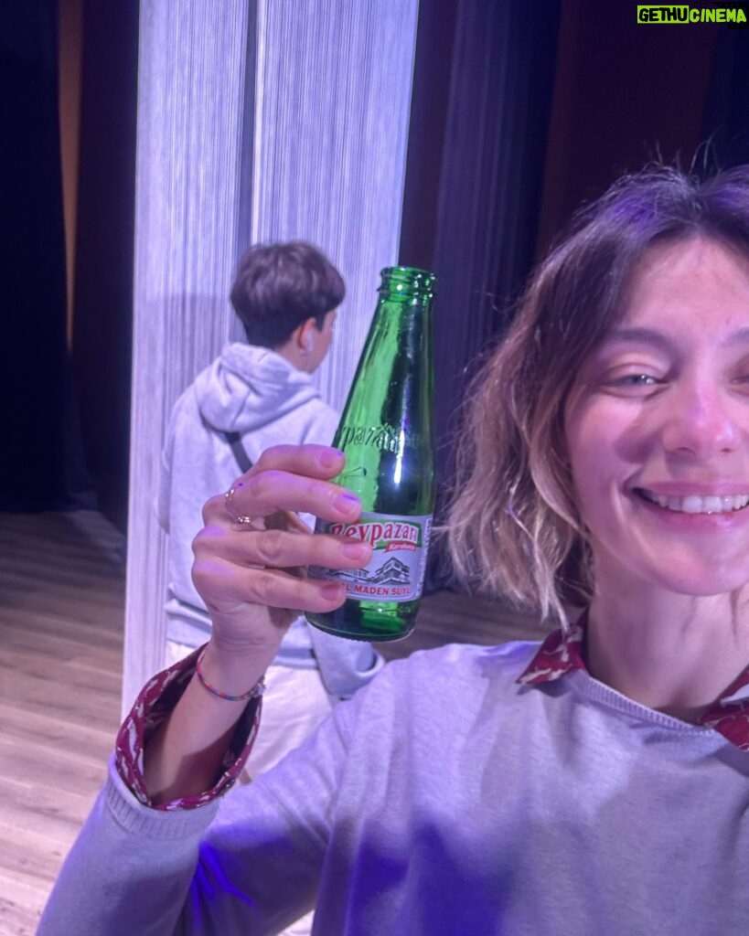Actress Olcay Yusufoğlu HD Instagram Photos and Wallpapers June 2023 ...