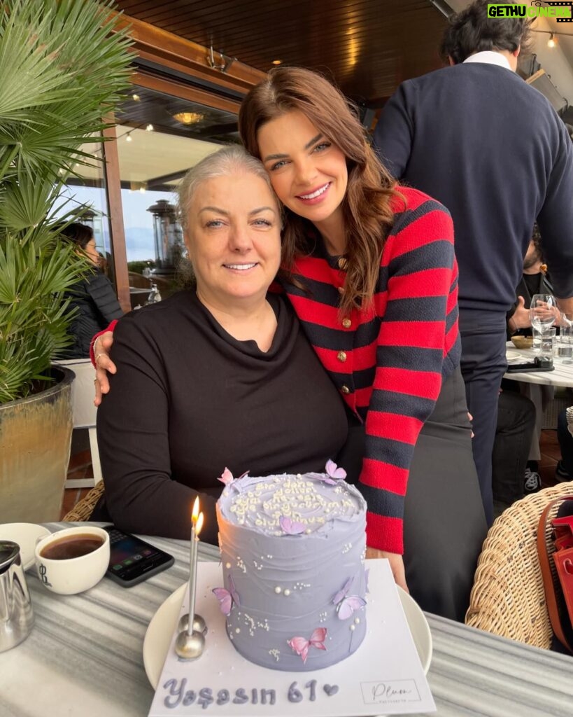 Actress Pelin Karahan HD Instagram Photos and Wallpapers May 2024 ...