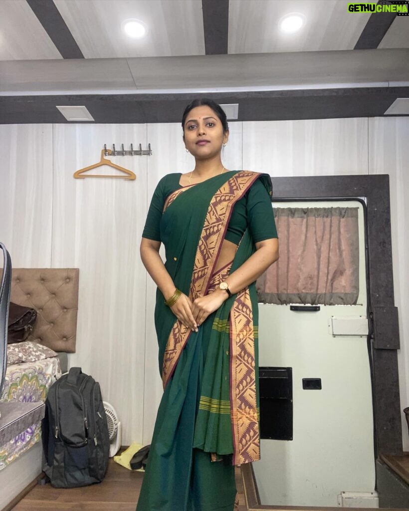 Actress Praneeta Patnaik HD Instagram Photos and Wallpapers February ...
