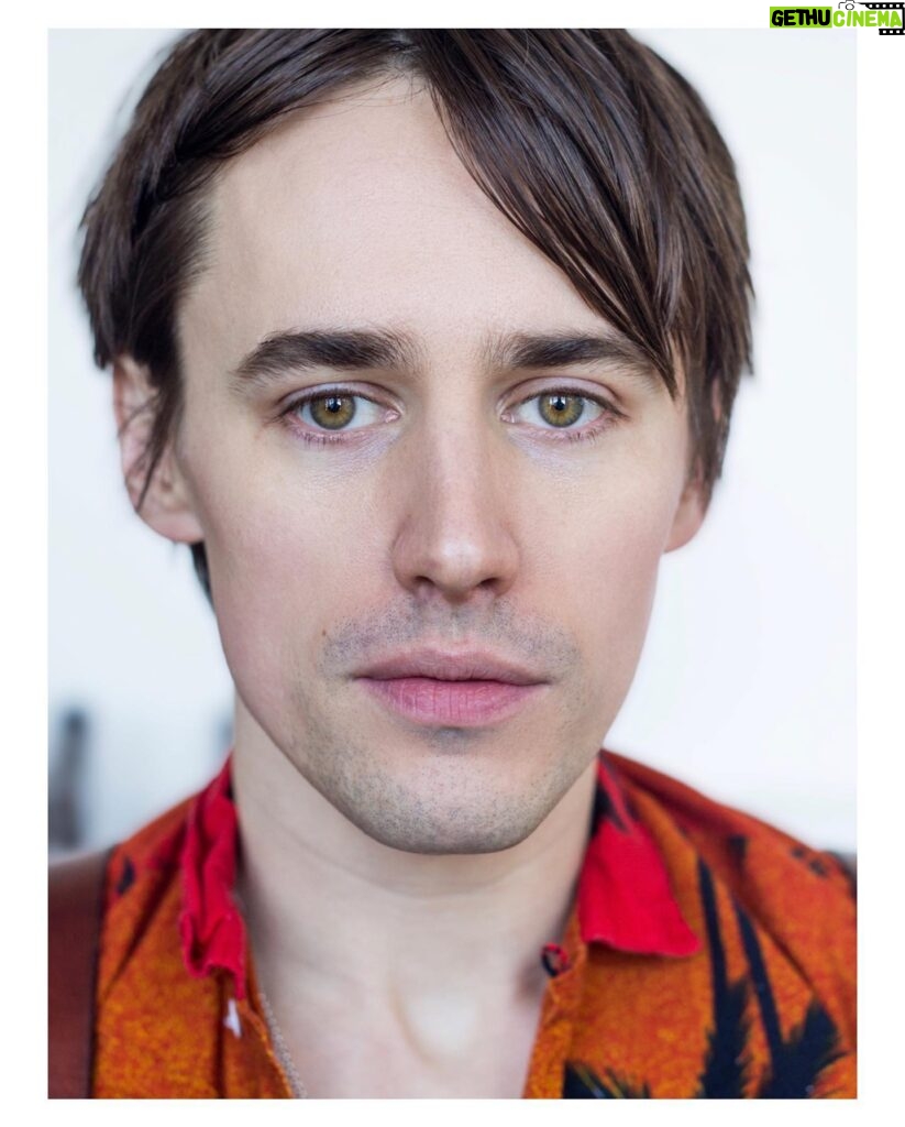 Actor Reeve Carney HD Instagram Photos and Wallpapers November 2023 ...