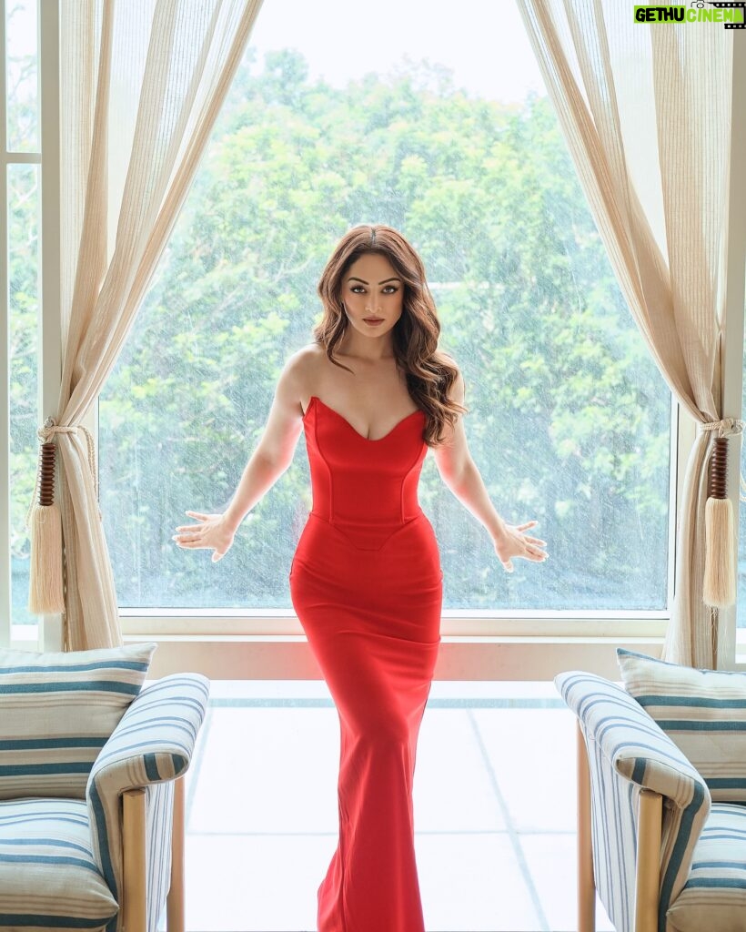 Actress Sandeepa Dhar HD Instagram Photos and Wallpapers July 2024 ...
