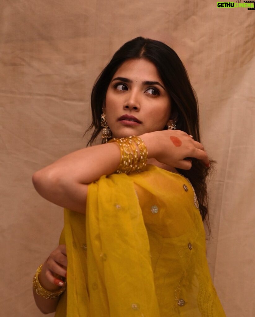 Actress Sayli Patil HD Instagram Photos and Wallpapers August 2024 ...