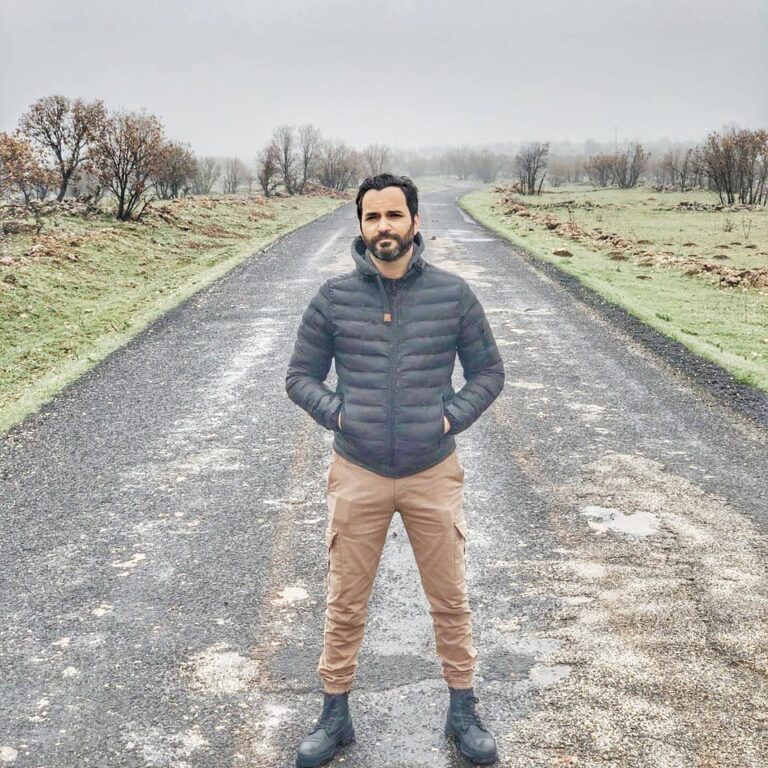 Actor Serdar Özer HD Instagram Photos and Wallpapers May 2020 | Gethu ...