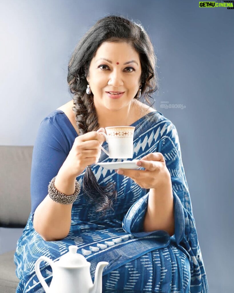 Actress Shanthi Krishna HD Instagram Photos and Wallpapers June 2023 | Gethu Cinema