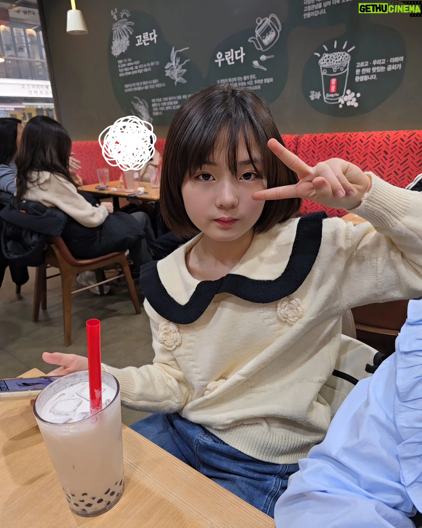 Actress Shim Hye-yeon HD Instagram Photos and Wallpapers June 2024 ...