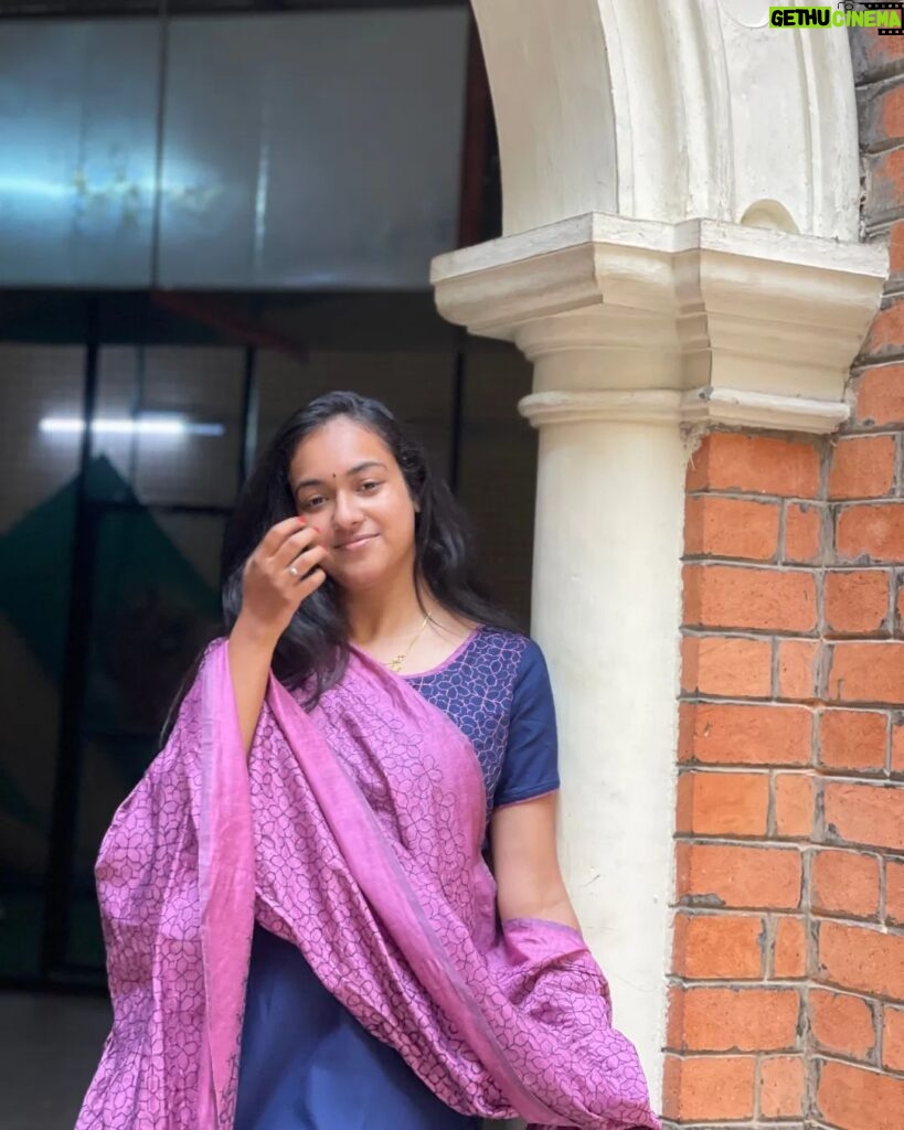 Actress Shruthi Narayanan HD Instagram Photos and Wallpapers May 2024 ...