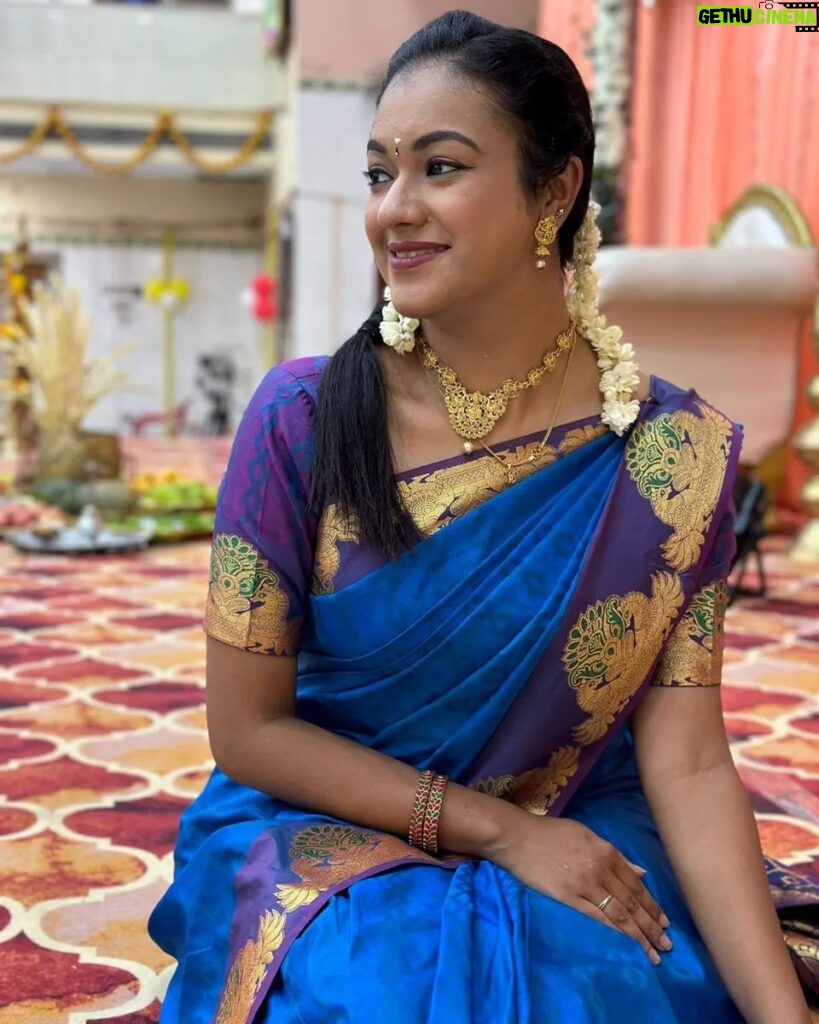 Actress Shruthi Narayanan HD Instagram Photos and Wallpapers May 2024 ...