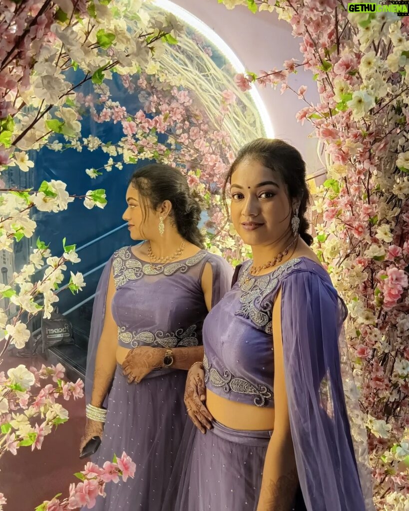 Actress Shruthi Narayanan HD Instagram Photos and Wallpapers January ...