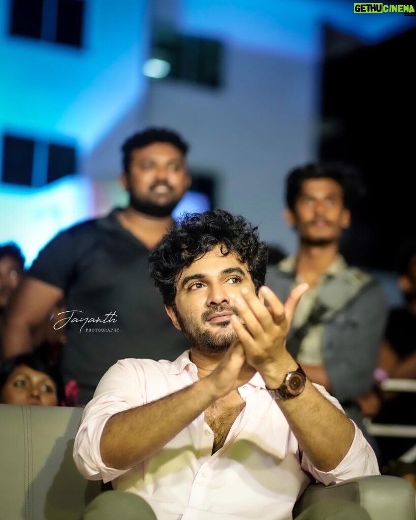 Actor Sidhu Jonnalagadda HD Instagram Photos and Wallpapers December 2023 | Gethu Cinema