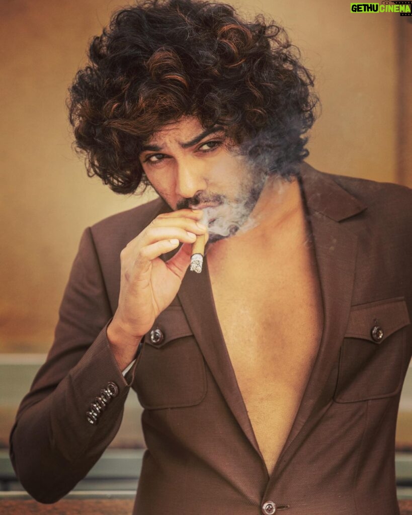 Actor Sidhu Jonnalagadda HD Instagram Photos and Wallpapers February ...