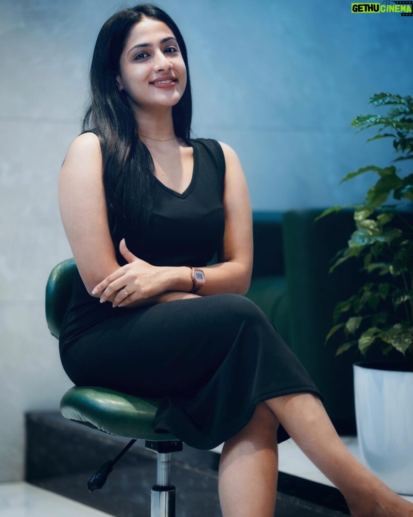 Actress Sivakami Anantha Narayan HD Instagram Photos and Wallpapers May ...