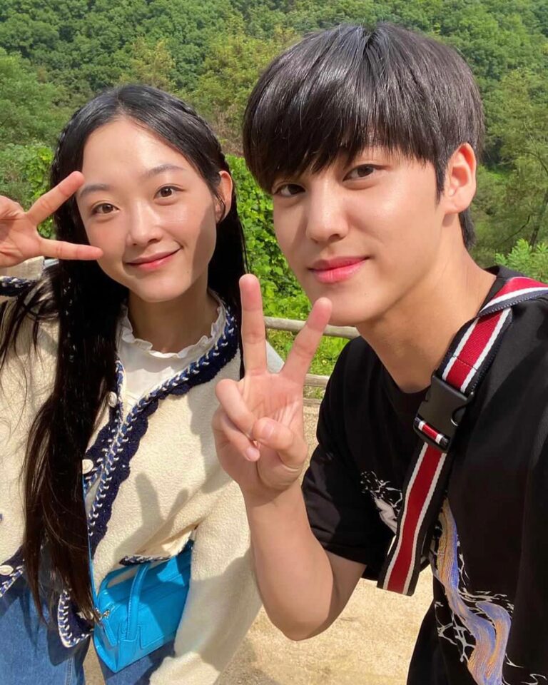 Countdown: Song Yu-vin's 10 Most Popular Instagram Posts