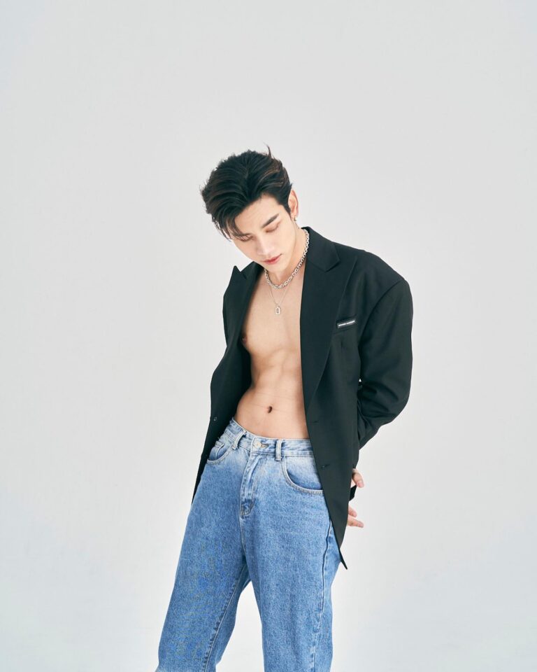 Suppacheep Chanapai's Instagram Gold: Top 10 Photos