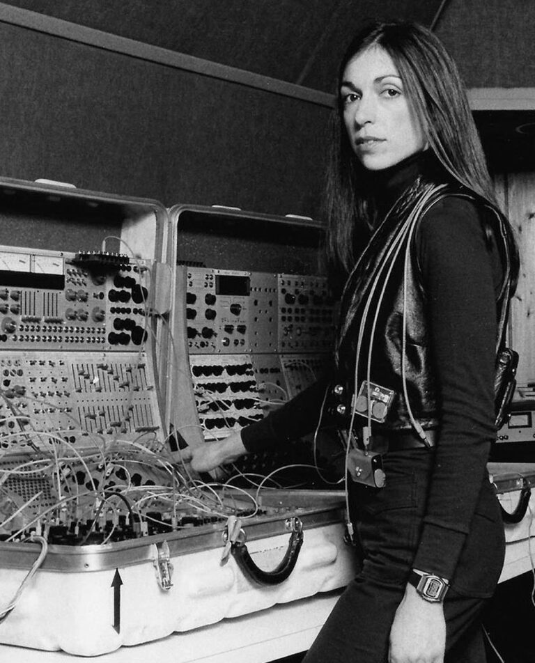 10 Top-Ranked Instagram Photos of Suzanne Ciani