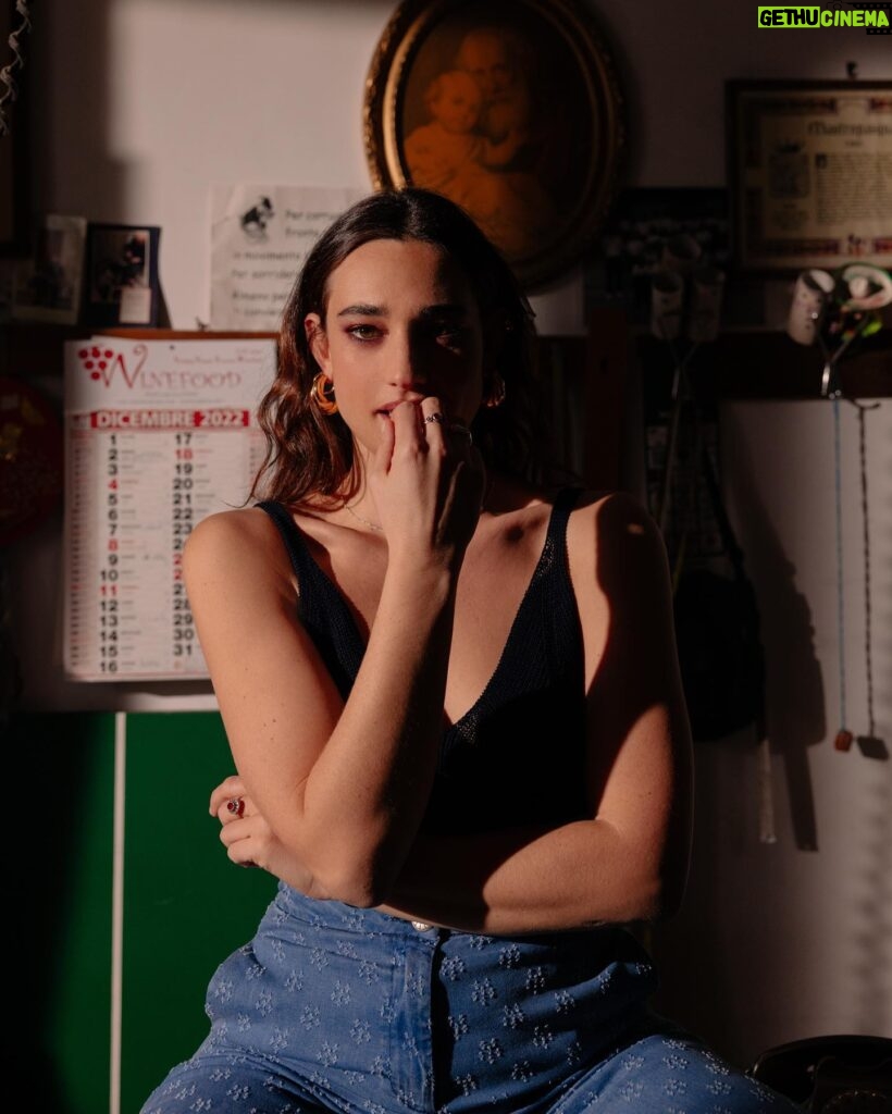 Actress Teresa Romagnoli HD Instagram Photos and Wallpapers March 2023 ...