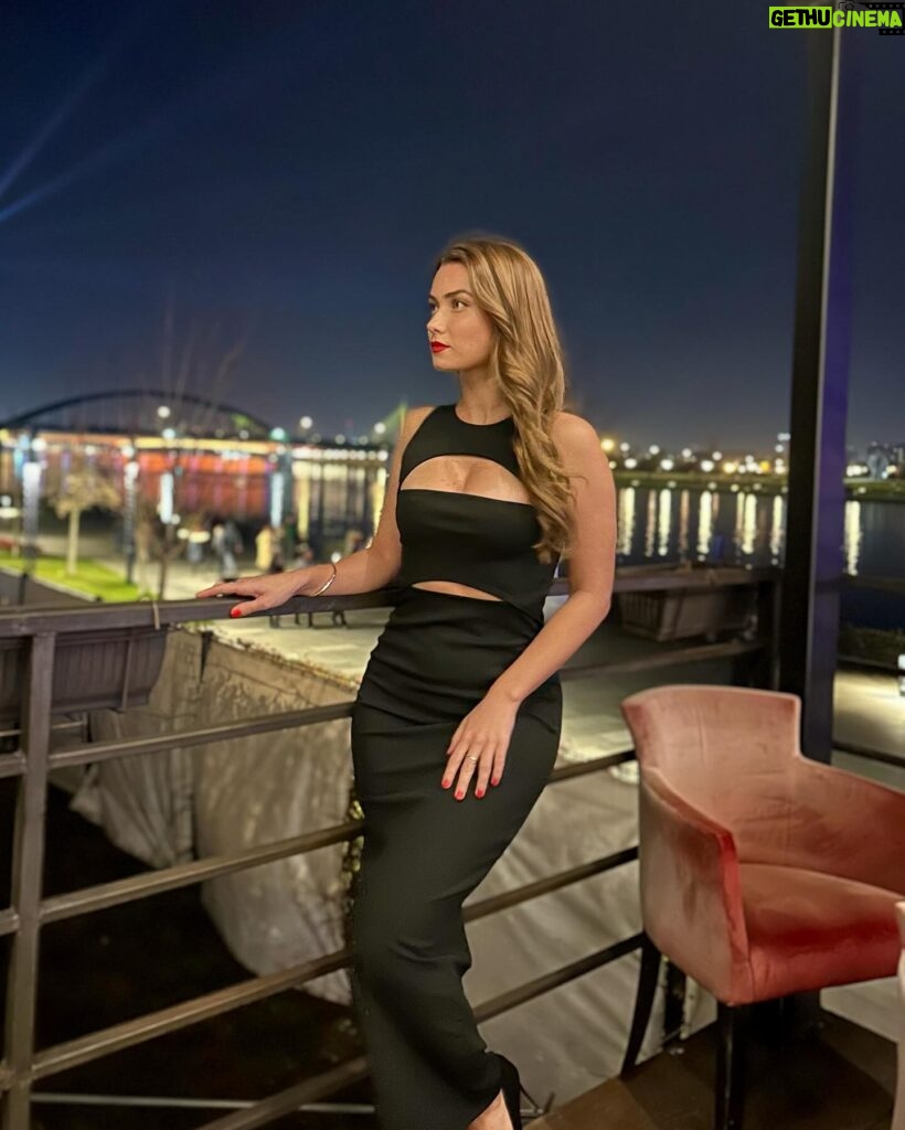 Actress Tiana Upcheva HD Instagram Photos and Wallpapers June 2024 ...