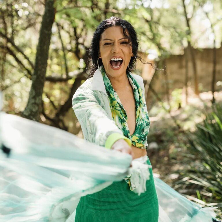 The Best Instagram Photos of Tracey-Lee Oliver: Top 10