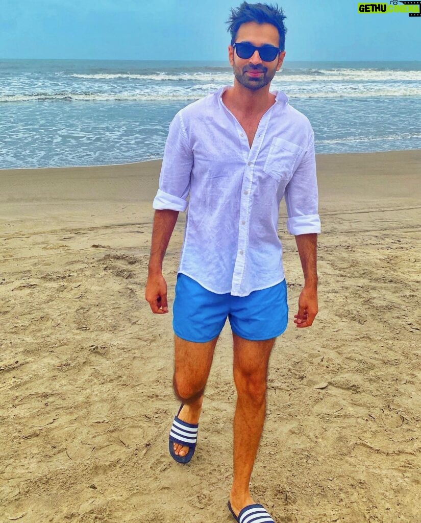 Actor Varun Mitra HD Instagram Photos and Wallpapers November 2023 ...