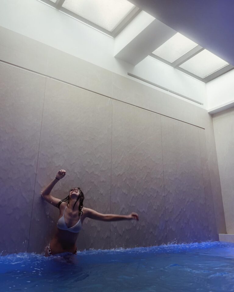 10 Top-Ranked Instagram Photos of Veki Velilla