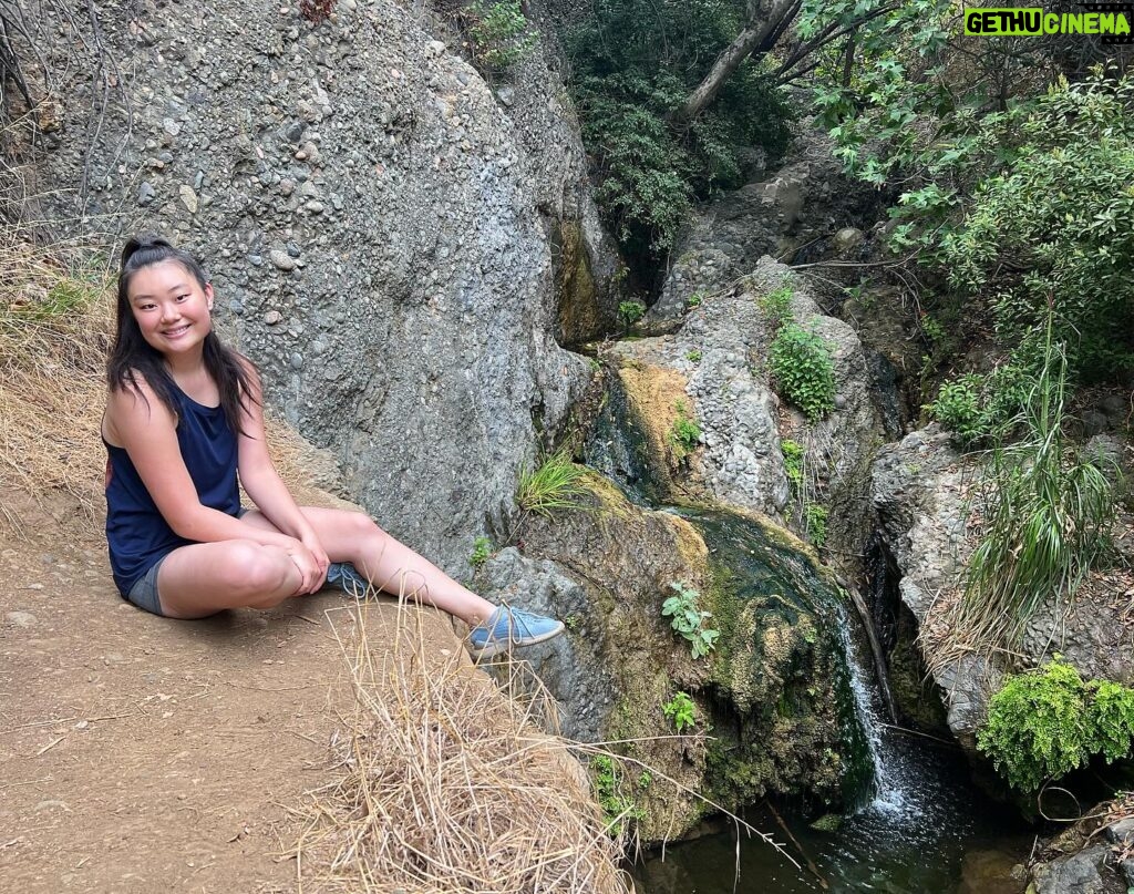 Actress Victoria Grace HD Instagram Photos and Wallpapers April 2024 ...