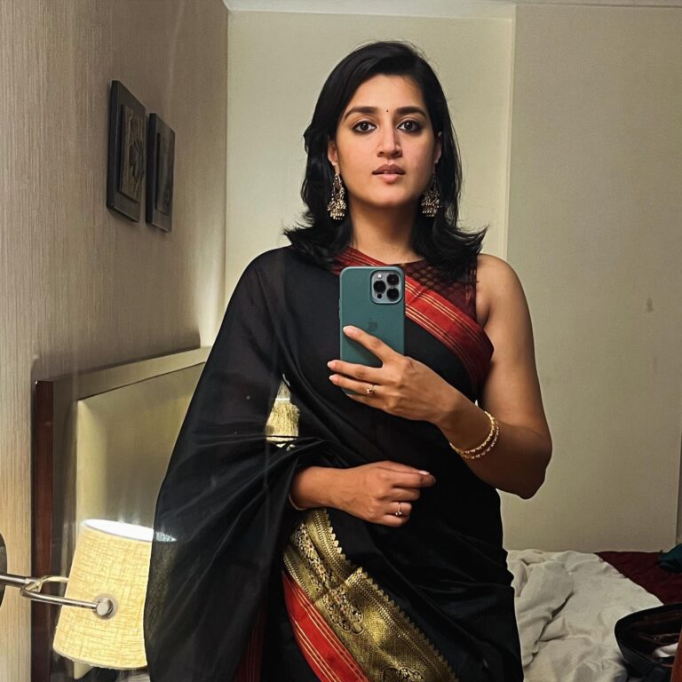 The Most Loved Instagram Photos of Viviya Santh: Top 10